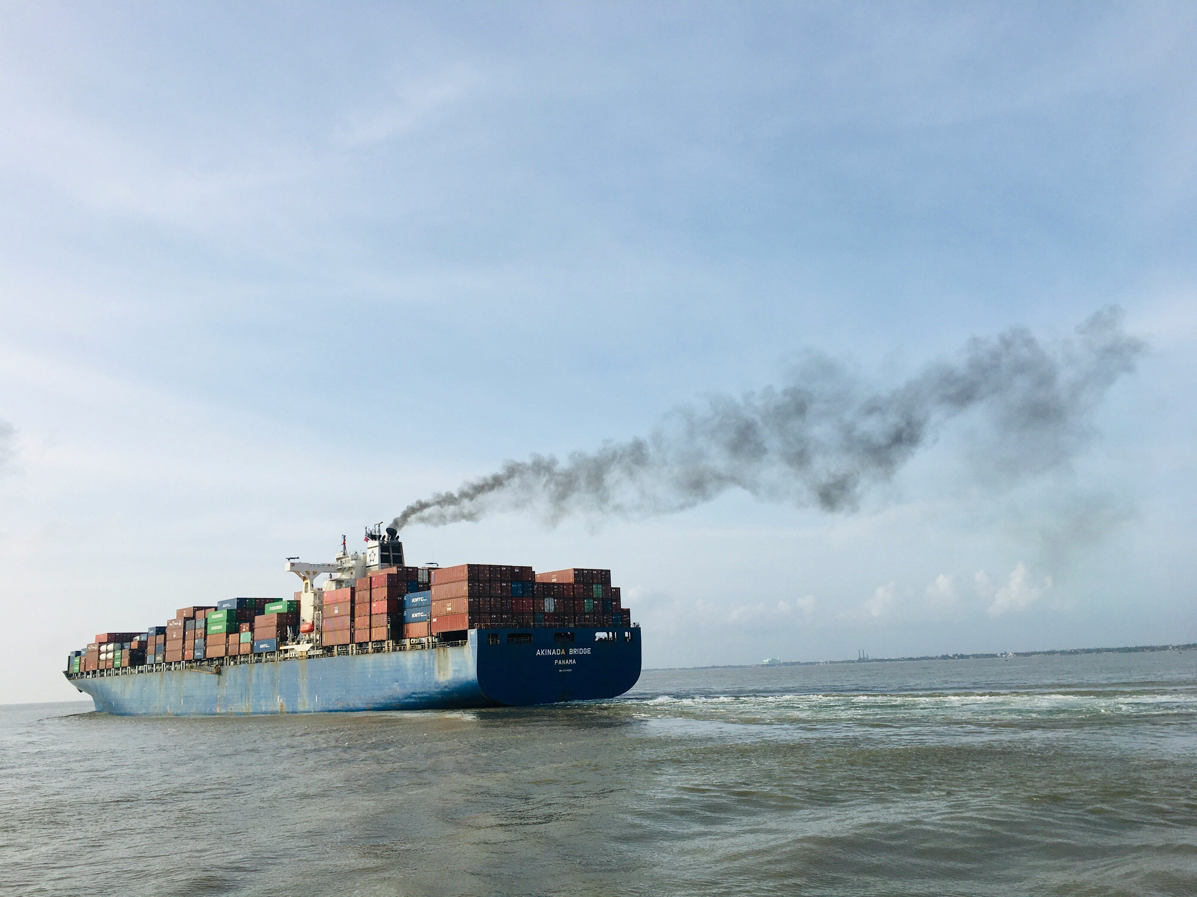 [News] EU and UK approaches to tackling ship-source pollution - IEEP UK